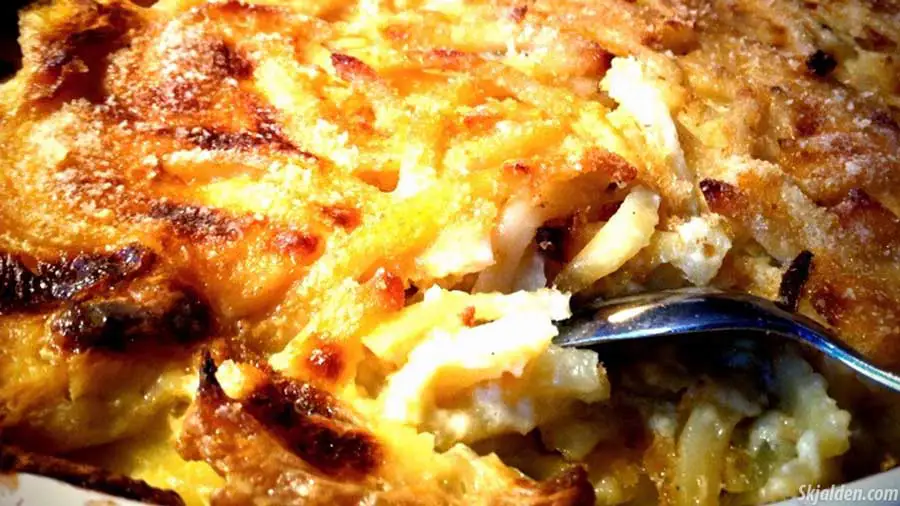Janssons Frestelse | Swedish Casserole with Potato and Fish